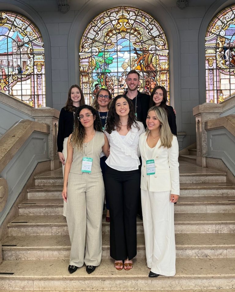 Equipe de Arbitragem da UEL participa de competição de Direito e ...