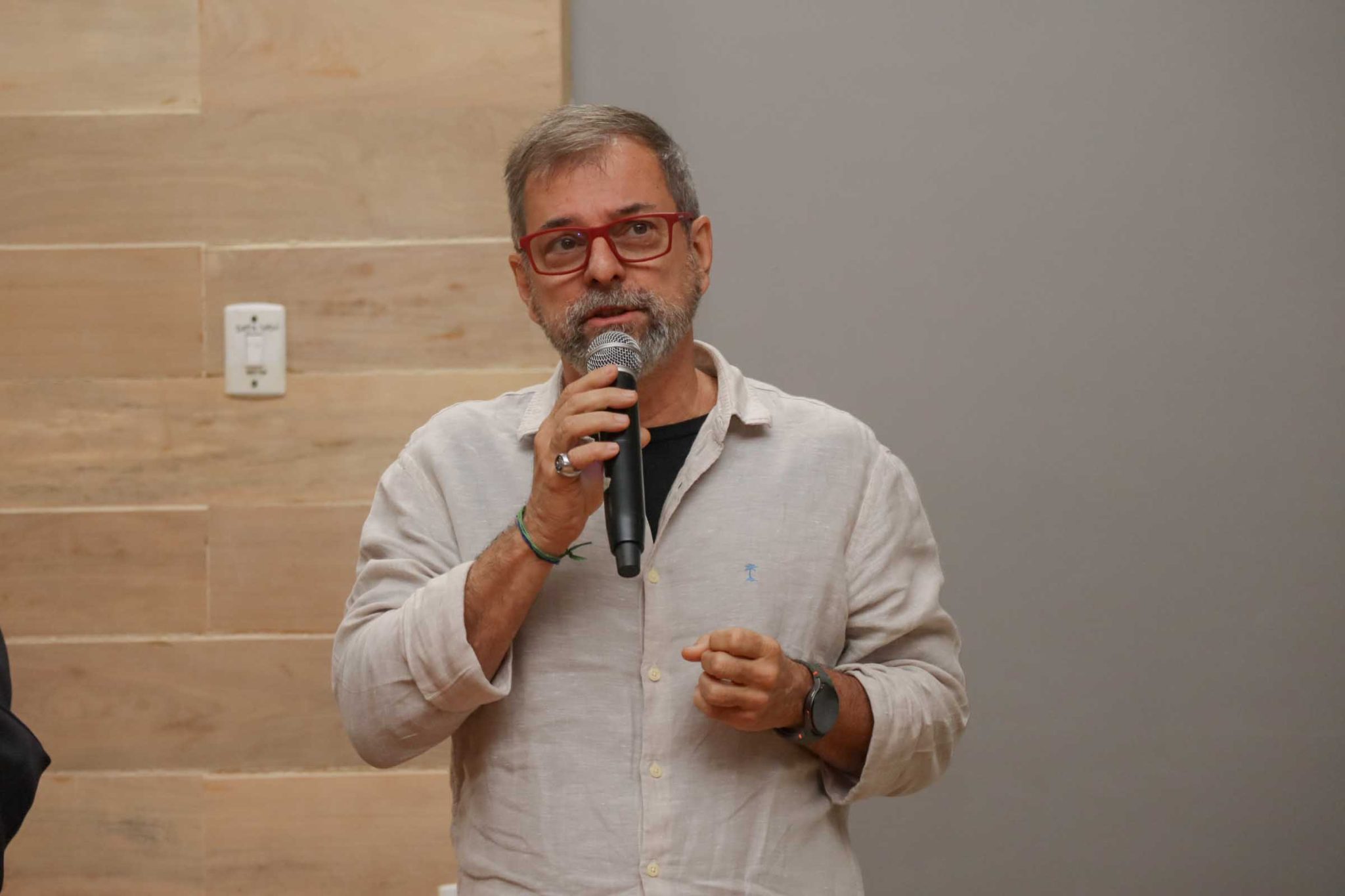 Palestra sobre transdisciplinaridade abre os Eventos Integrados da UEL - O Perobal - UEL