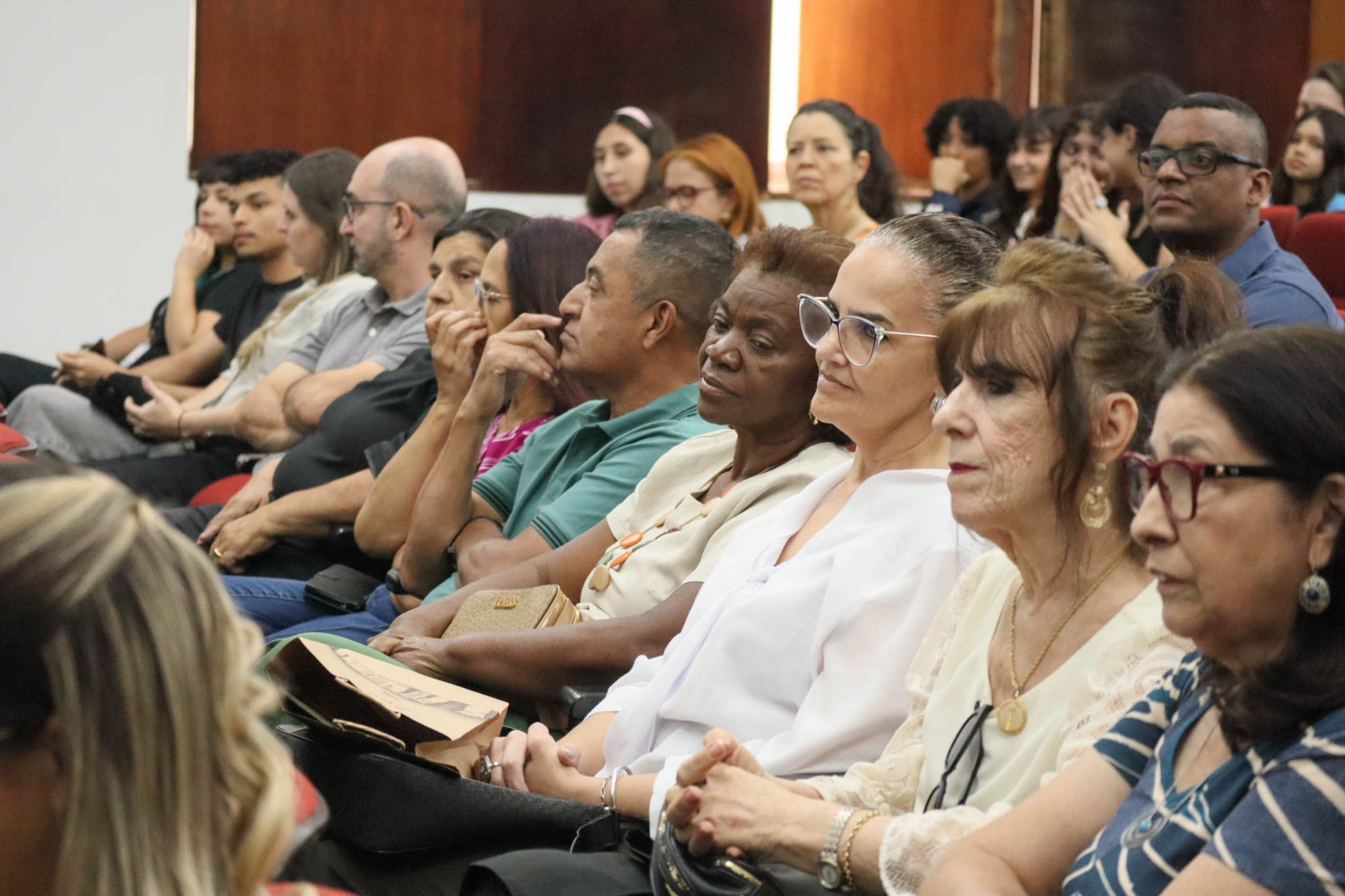 Lançamento Coletivo e Sessão de Homenagens marcam aniversário de 30 ...